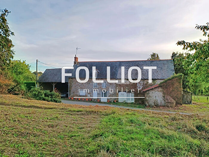 Maison 4 pièces à Saint-Ouen-la-Rouërie, à vendre