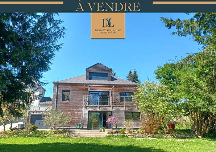 Maison à vendre - Meung-sur-Loire - 5 pièces - 4 chambres