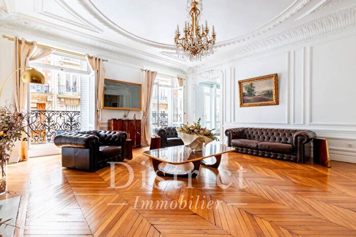 Appartement à louer - Triangle dOr, Paris ème arrondissement - 6 pièces - 2 chambres