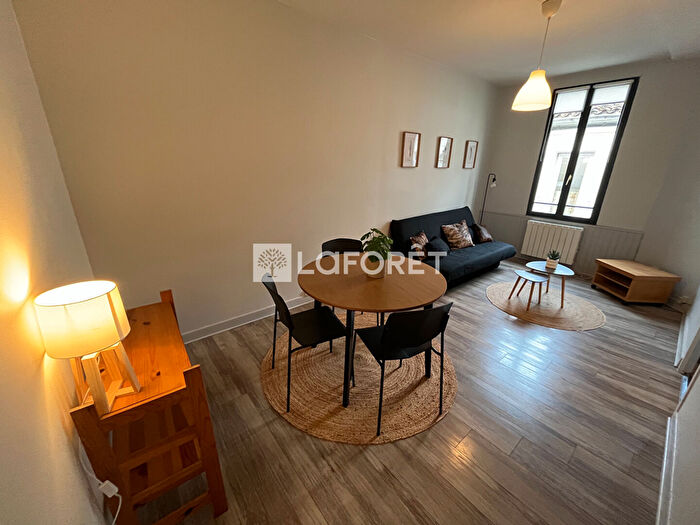 Cognac, Centre-ville, Gare : Appartement 3 pièces à louer