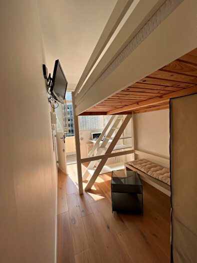 Appartement à louer - Paris e , Dauphine - 1 pièce