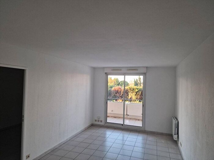 Appartement à louer - Saint Mitre les Granettes Pey Blanc, Aix en Provence - 2 pièces - 1 chambre