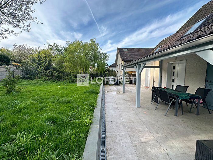 Maison à louer - Saint-Germain-lès-Arpajon - 5 pièces - 4 chambres