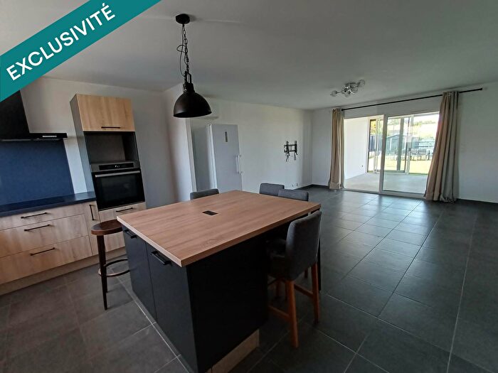 Bourg-Saint-Bernard : Maison 6 pièces à vendre