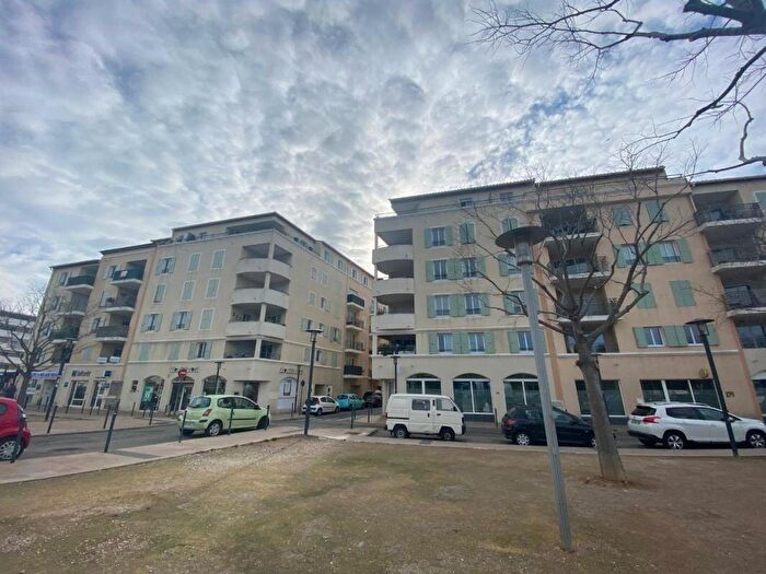 Appartement 3 pièces à louer à Centre Ville-Peyron, La Seyne-sur-Mer
