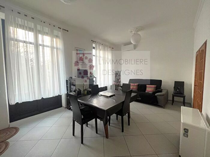 Maison à vendre - Castres-Gironde - 4 pièces - 3 chambres