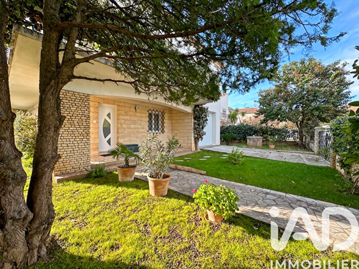 Maison à vendre - Nîmes, Les Amoureux - 6 pièces - 4 chambres