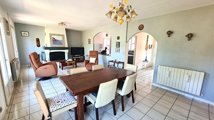 Maison à vendre - Gauriaguet - 5 pièces - 4 chambres