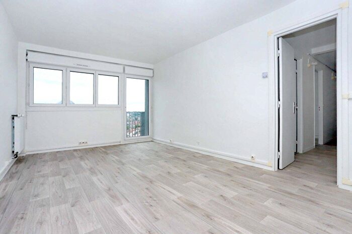 Appartement à louer - Bas Longchamps, Bagneux - 5 pièces - 4 chambres