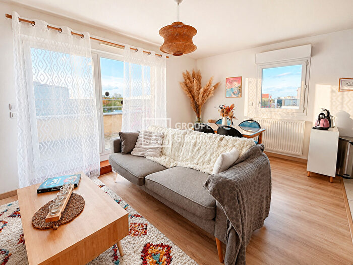 Appartement 3 pièces à Vezin-le-Coquet, à vendre
