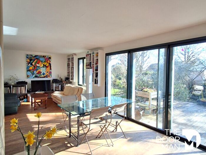 Maison à vendre - Vieille-Église-en-Yvelines - 5 pièces - 2 chambres