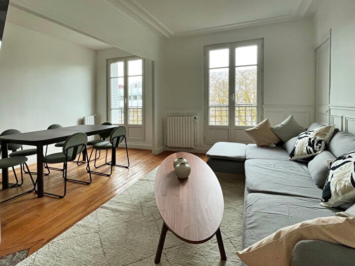 Appartement à louer - Paris e , Montsouris, Dareau - 3 pièces - 2 chambres