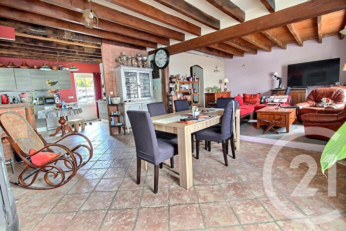 Maison à vendre - Charsonville - 6 pièces - 4 chambres