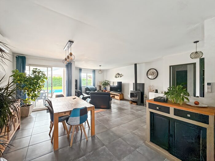 Maison 3 pièces à vendre à Le Thou