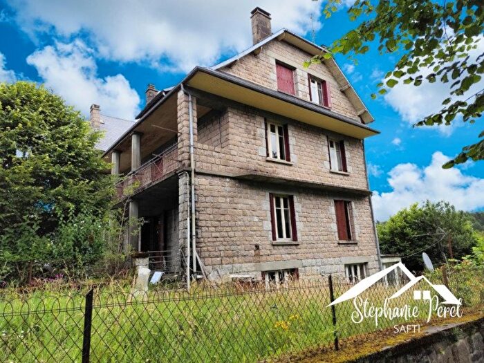 Maison à vendre - Bonnefond - 13 pièces - 8 chambres