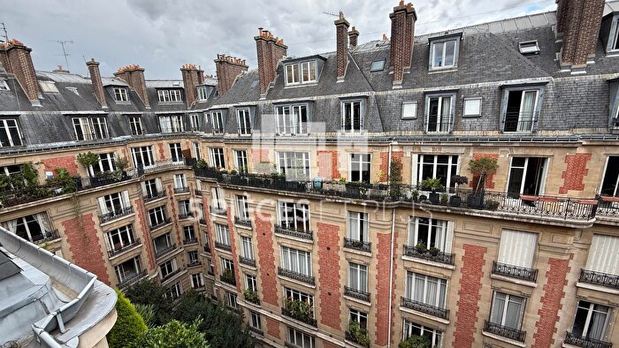 Appartement 4 pièces à vendre à Paris 8ème, Hoche Friedland