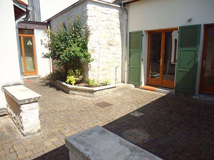 Maison à louer - Sablons, Compiègne - 6 pièces - 4 chambres