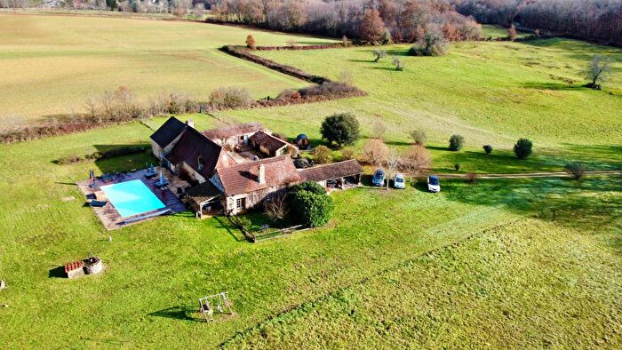 Maison à vendre - Sainte-Alvère - 5 pièces - 4 chambres