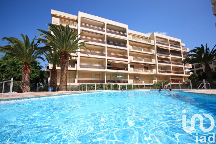 Appartement à vendre - Sainte-Maxime, Centre-ville, Pléiades - 2 pièces - 1 chambre