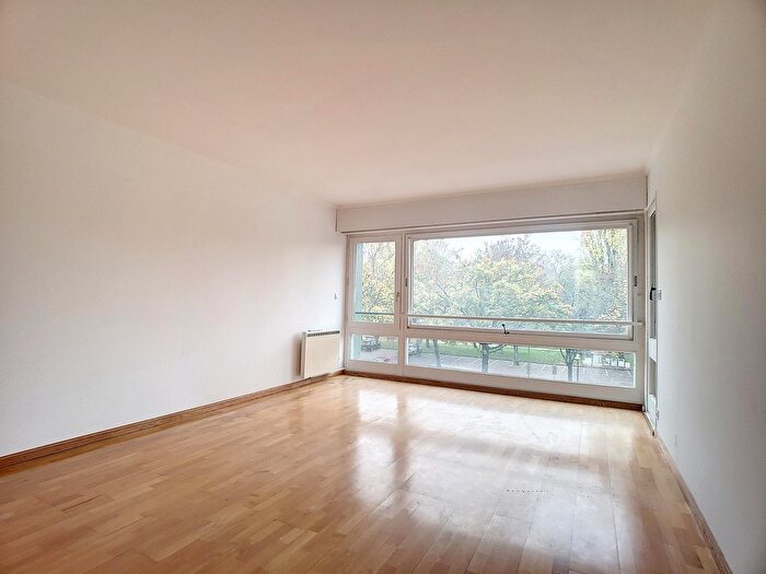 Appartement à louer - Dijon, Port du Canal - 2 pièces - 1 chambre