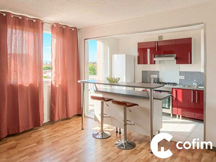 Appartement à louer - Pradeau-Gare-Rue GLassale, Tarbes - 3 pièces - 2 chambres
