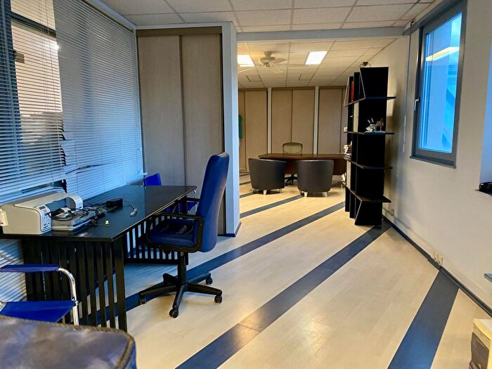 Appartement à vendre - Colmar, Centre-ville - 4 pièces