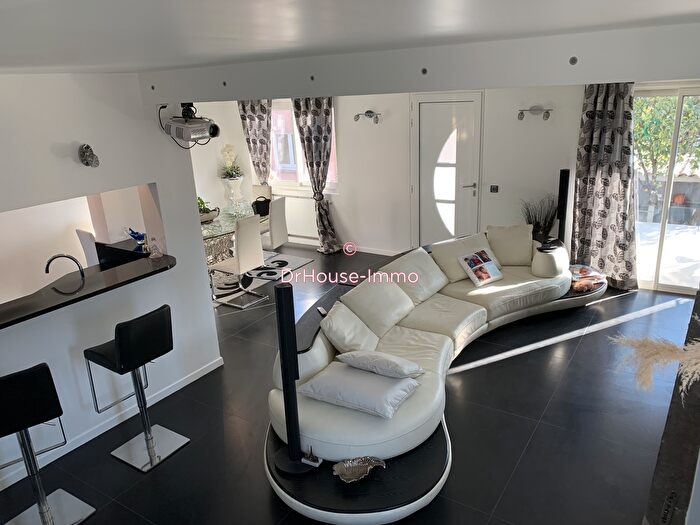 Cagnes-sur-Mer, Les Bréguières : Maison 7 pièces à vendre