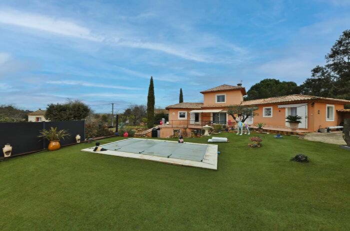 Maison à vendre - Uzès - 6 pièces - 4 chambres