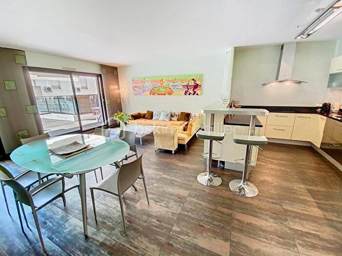 Appartement 4 pièces à vendre - Cannes, Centre-ville