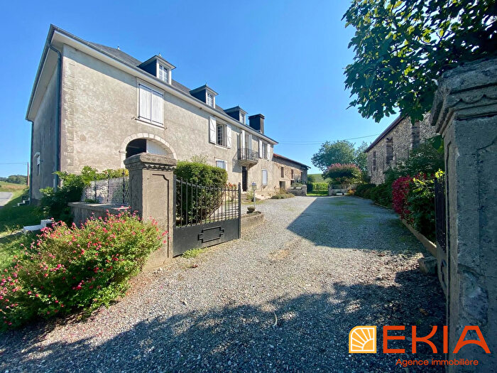 Maison 10 pièces à vendre à Narp