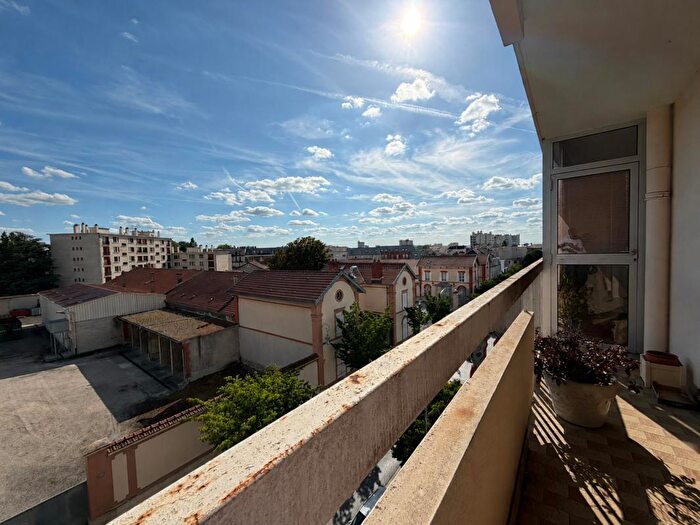 Appartement 4 pièces à vendre à Reims, Europe, Chemin Vert