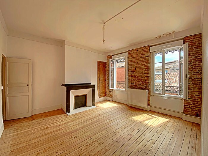 Maisons à vendre et appartements à louer - 1