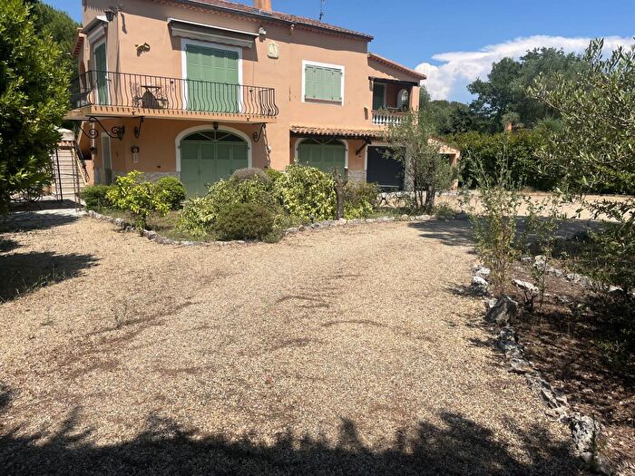 Appartement à louer - Valbonne - 3 pièces - 2 chambres