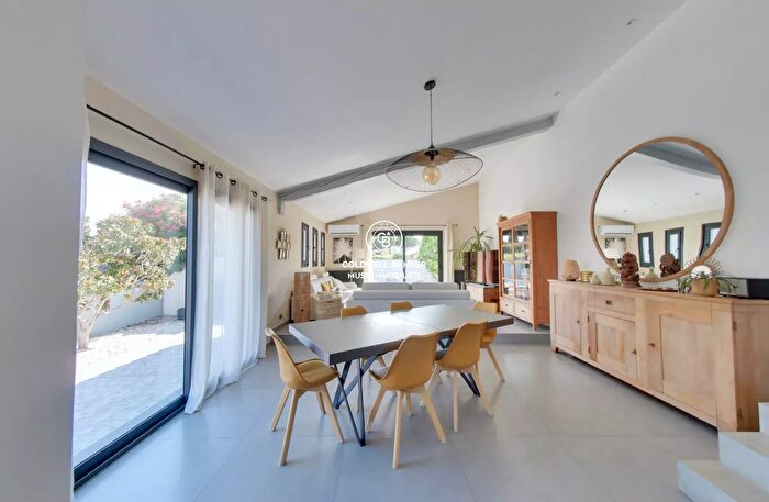 Maison à vendre - Saint-Cyprien, Le Rapatel, Las Planas - 5 pièces - 3 chambres