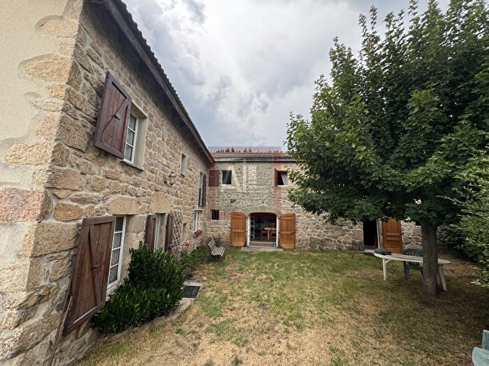 Saint-Christophe-d'Allier : Maison 9 pièces à vendre