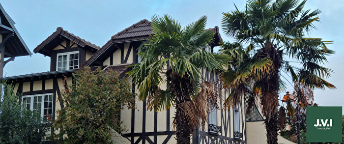 Maison à vendre - Enghien-les-Bains - 11 pièces - 7 chambres