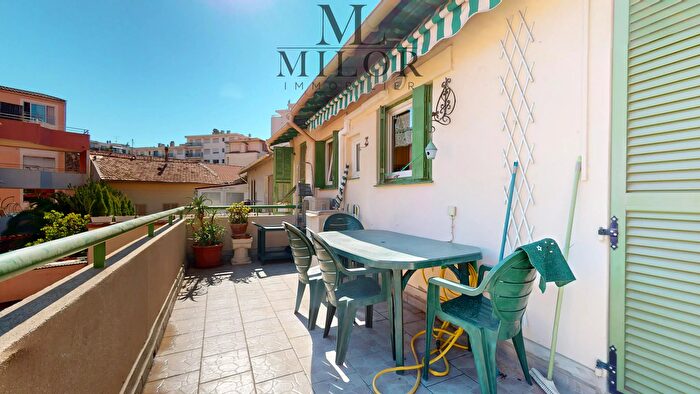 Nice, Madeleine : Appartement 2 pièces à vendre