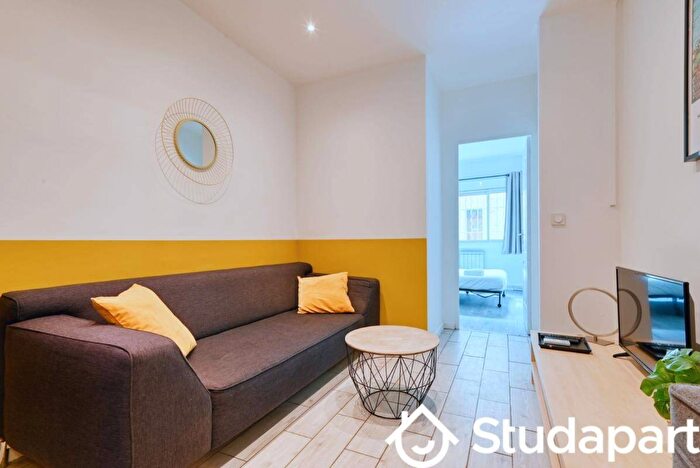 Appartement à louer - Menpenti, Marseille ème arrondissement - 1 pièce - 1 chambre