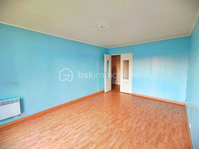Appartement 2 pièces à Le Bourget, Gare, Zone d'activités du Commandant Rolland, à vendre