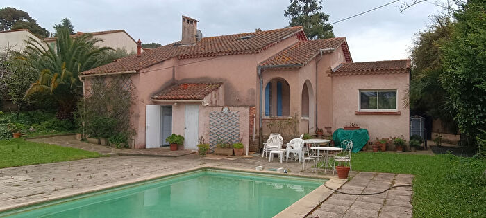 Maison à vendre - Saint-Mandrier-sur-Mer - 5 pièces - 4 chambres