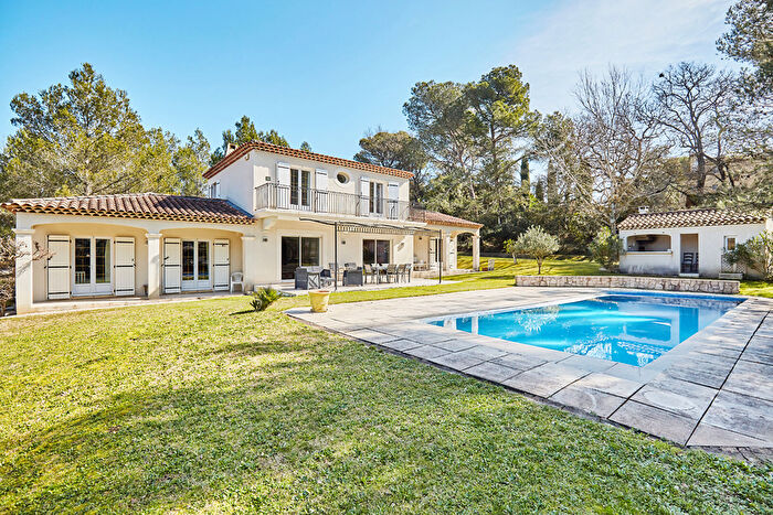 Maison à vendre - Vernègues - 7 pièces - 5 chambres