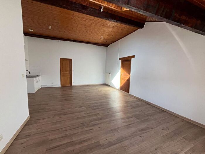 Appartement 3 pièces à Villars-les-Dombes, à louer