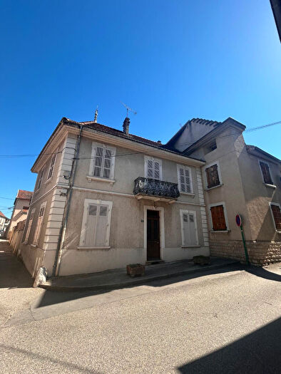 Maison 7 pièces à Saint-Genix-sur-Guiers, à vendre