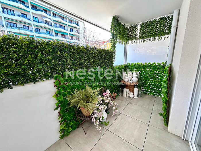 Appartement à vendre - Nice, Riquier - 3 pièces - 2 chambres