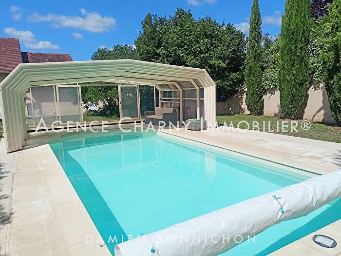 Maison 9 pièces à vendre à Champignelles