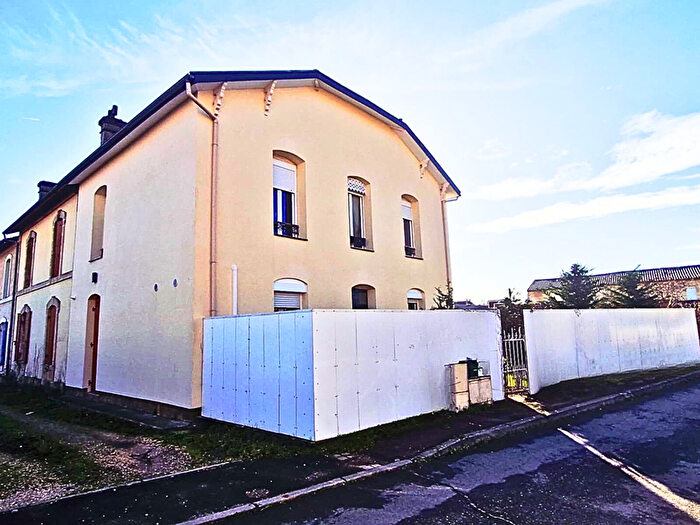 Maison à vendre - Saint-Yzan-de-Soudiac - 5 pièces - 4 chambres