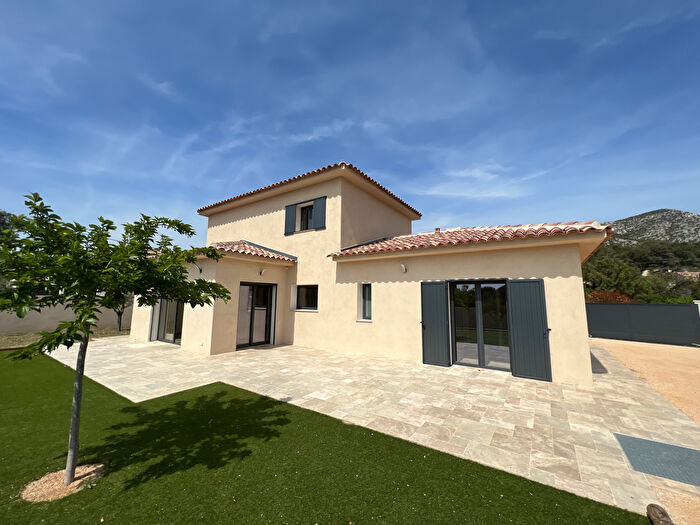 Maison 4 pièces à Gémenos, à louer