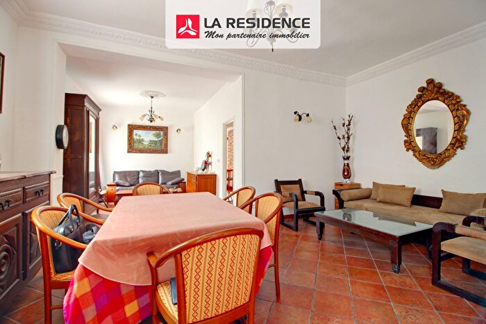 Maison à vendre - Saint-Étienne-du-Rouvray - 7 pièces - 5 chambres