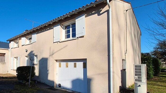 Maison 5 pièces à vendre à Saint-Savinien