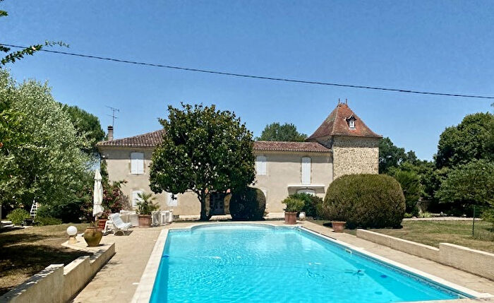 Maison à vendre - Auch, Faubourgs - 10 pièces - 5 chambres